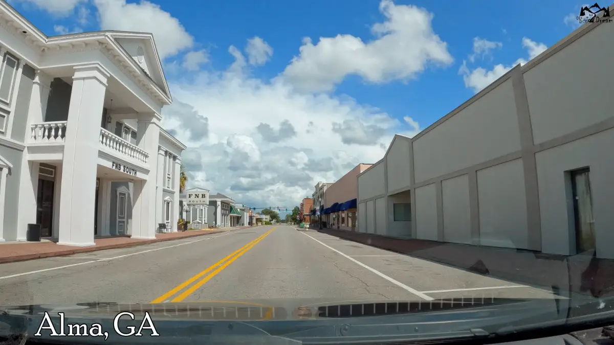 I Traveled To Every City Square In Georgia | Here's What I Found ...