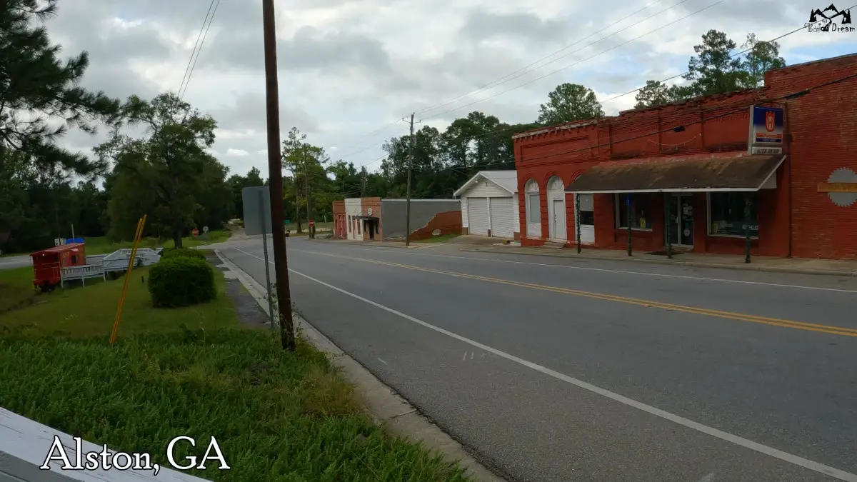 I Traveled To Every City Square In Georgia | Here's What I Found ...